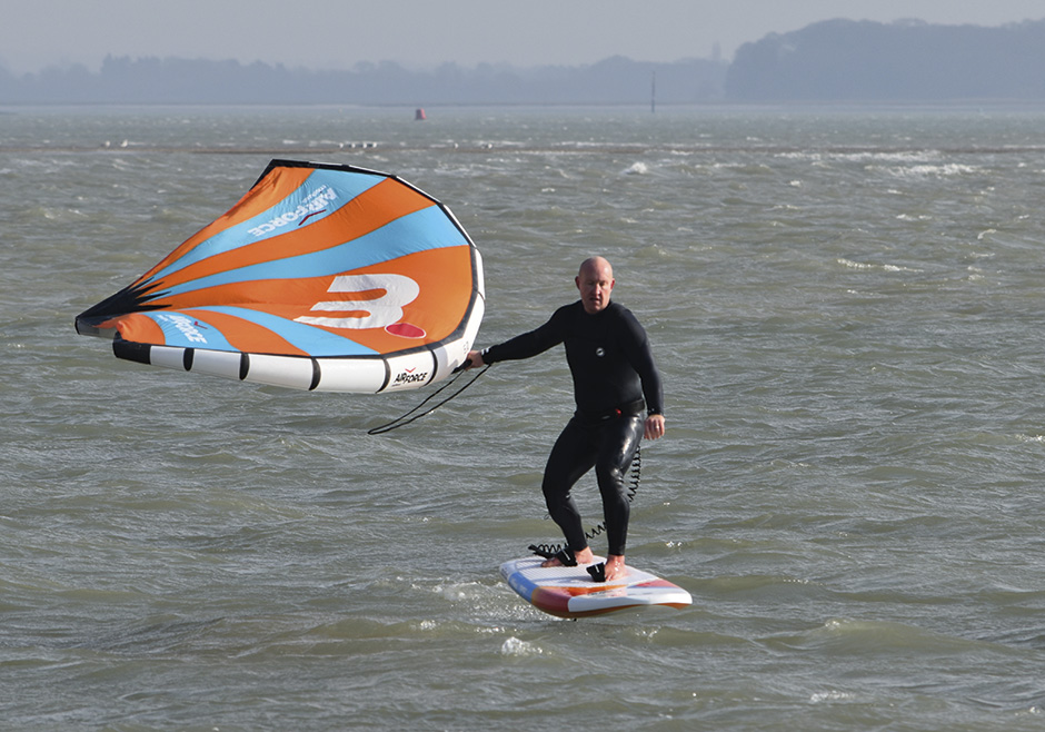 A beginner’s guide to wingsurfing & wingfoiling – SUP Mag UK