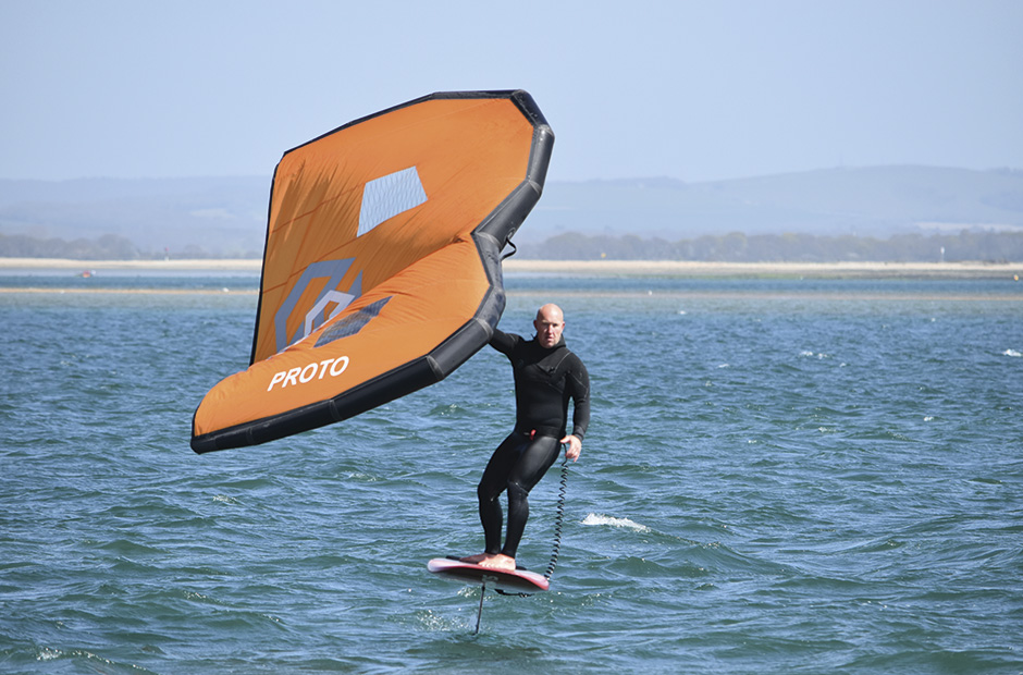 A beginner’s guide to wingsurfing & wingfoiling – SUP Mag UK